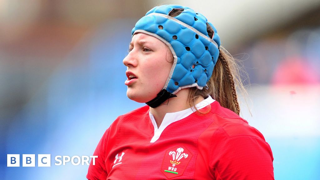 Gwen Crabb: Wales second row set for significant injury lay-off - BBC Sport