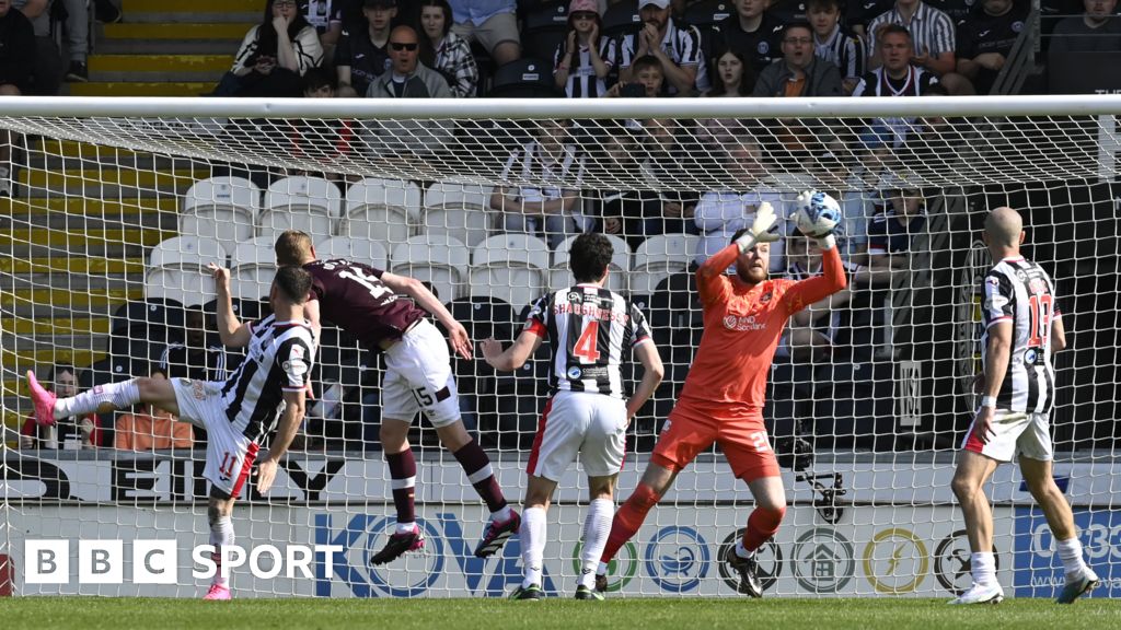 St Mirren v Hearts: Who impressed? - BBC Sport