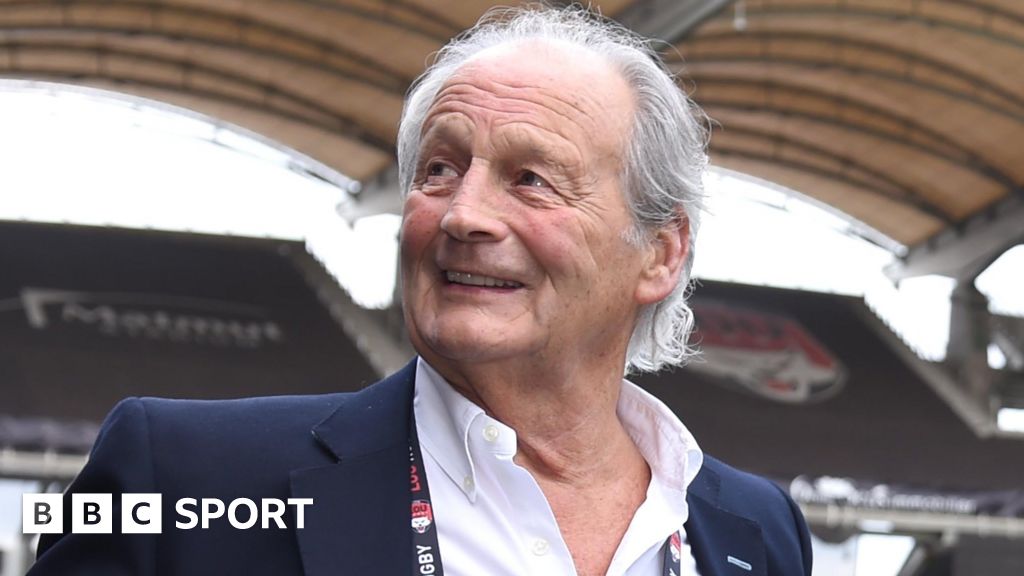 Peter Thomas: Former Cardiff chairman dies aged 79 - BBC Sport