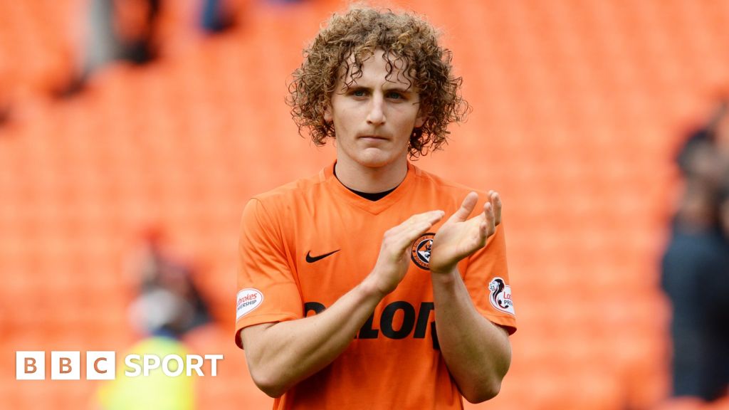 Dundee Utd: Aaron Kuhl and Adam Taggart depart after loans - BBC Sport