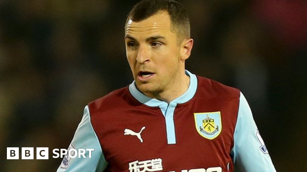 Dean Marney: Burnley midfielder signs new two-year deal - BBC Sport
