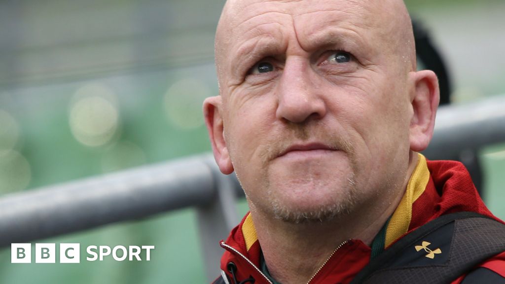 Shaun Edwards opts against Wigan Warriors head coach role - BBC Sport