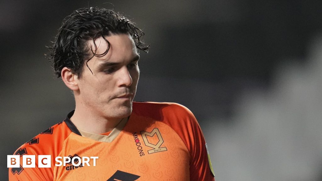 Lee Nicholls: Huddersfield Town sign ex-MK Dons goalkeeper on two-year ...