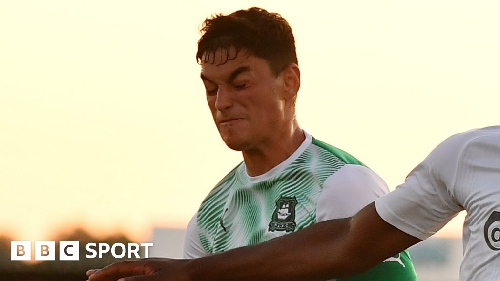 Klaidi Lolos: Plymouth Argyle boss Ryan Lowe urges youngster to push ...