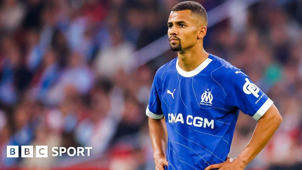 Iliman Ndiaye: New Everton signing 'a dynamic player' - BBC Sport