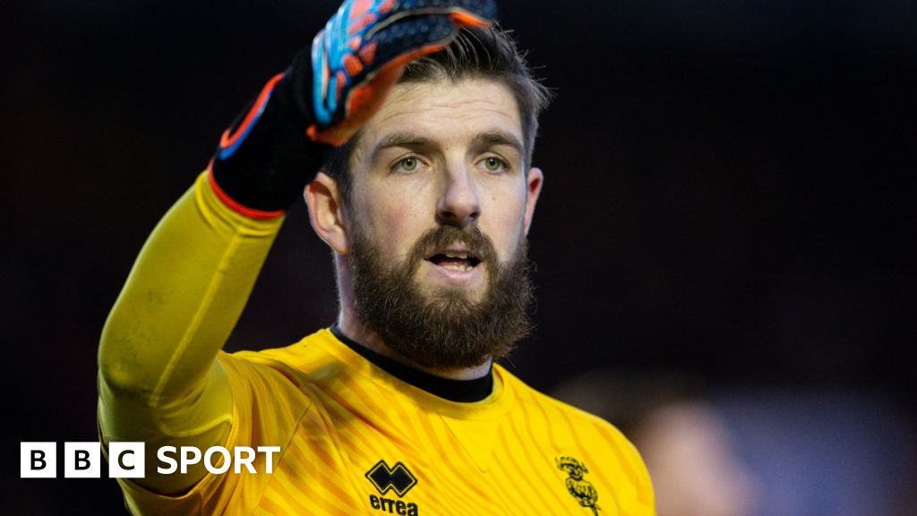 Josh Vickers: Rotherham sign former Lincoln City goalkeeper - BBC Sport