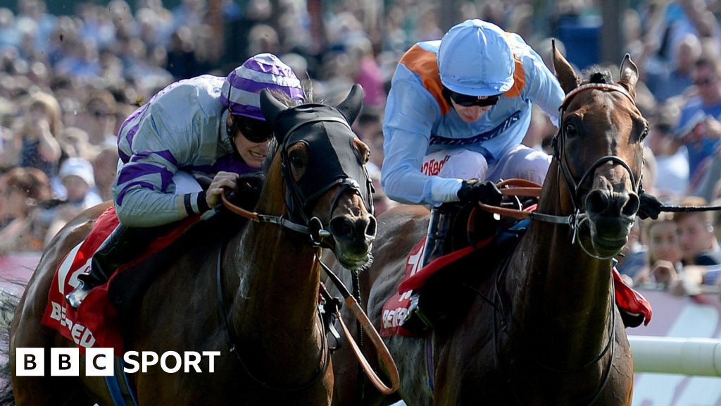Ebor Festival: Nakeeta hangs on to win Ebor Handicap at York - BBC Sport