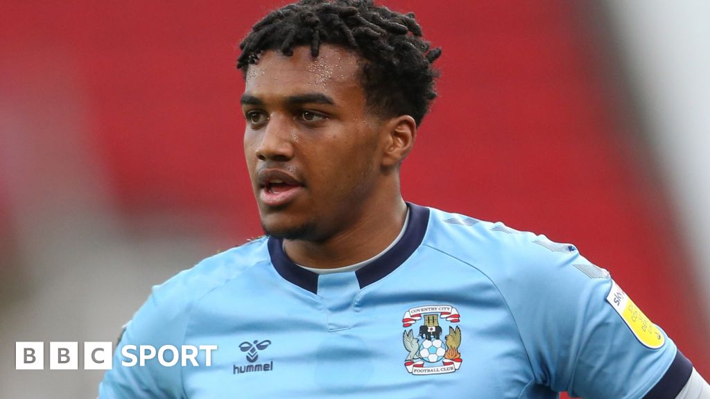 Sam McCallum: Queens Park Rangers sign Norwich City defender on season ...