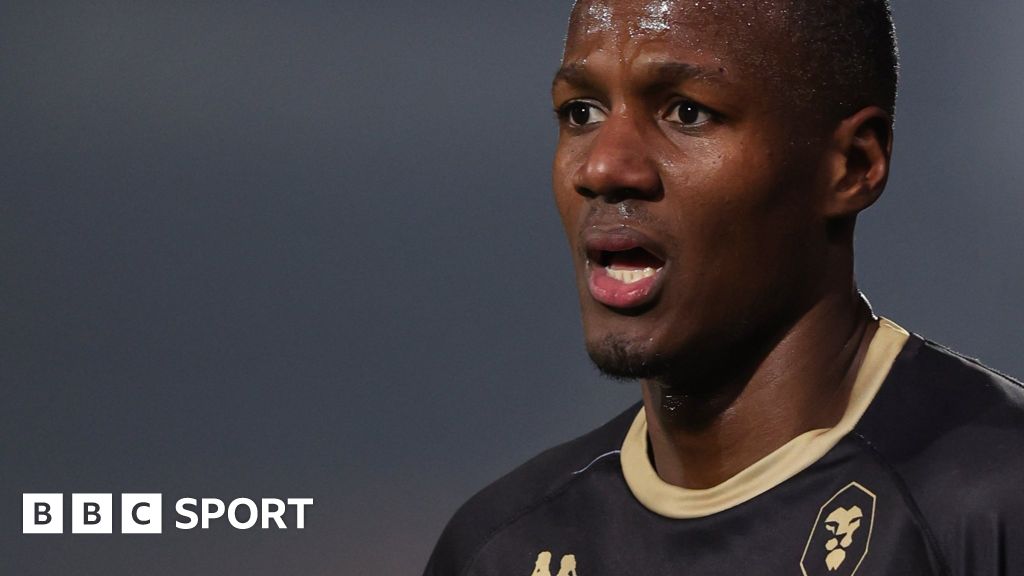 Tom Elliott and Ash Hunter among players released by Salford City - BBC ...