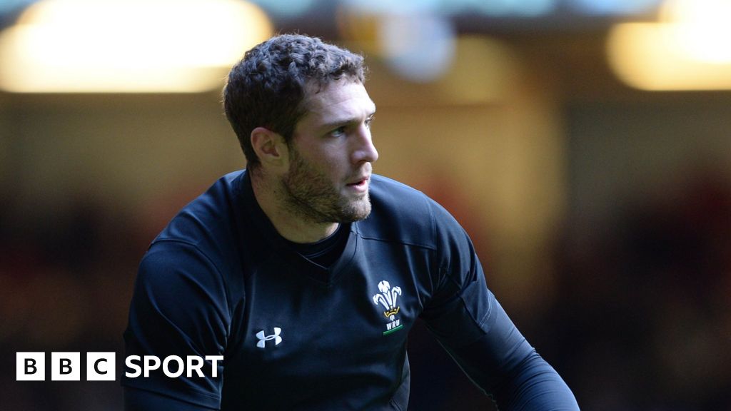 Wales v Tonga: Jonah Holmes thinks of grandmother on Test debut - BBC Sport