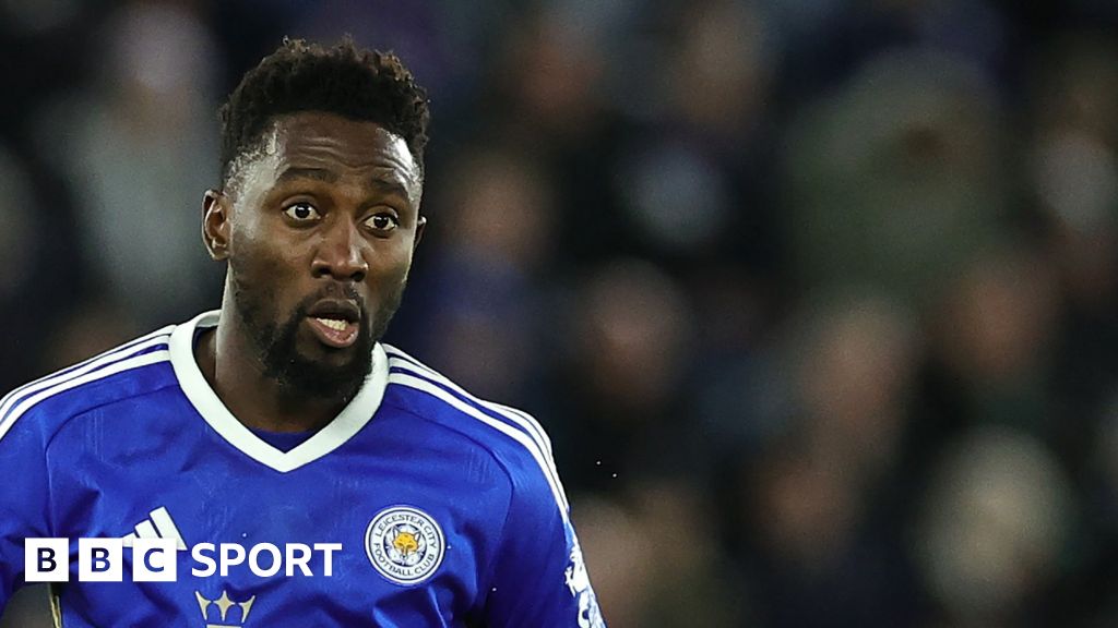Wilfred Ndidi: Leicester City midfielder out for three months - BBC Sport