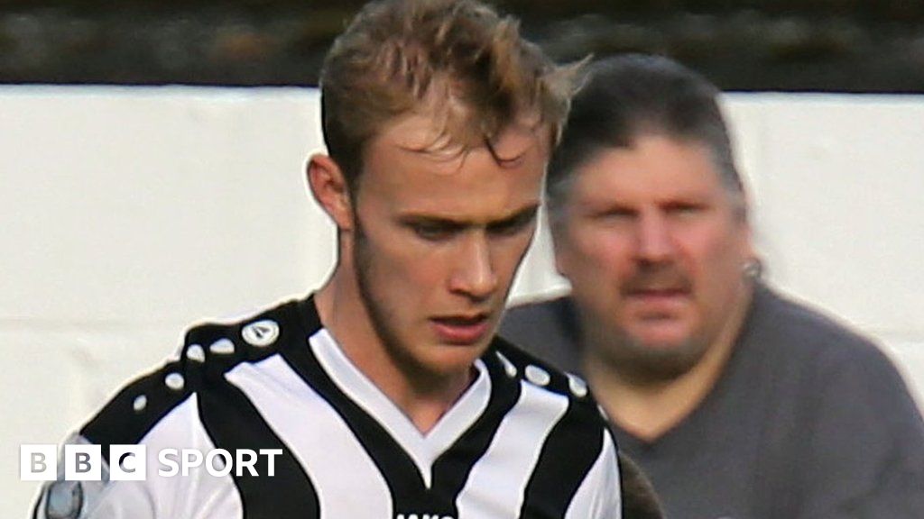 Sam Barratt: Southend United winger out 'long-term' with knee injury ...