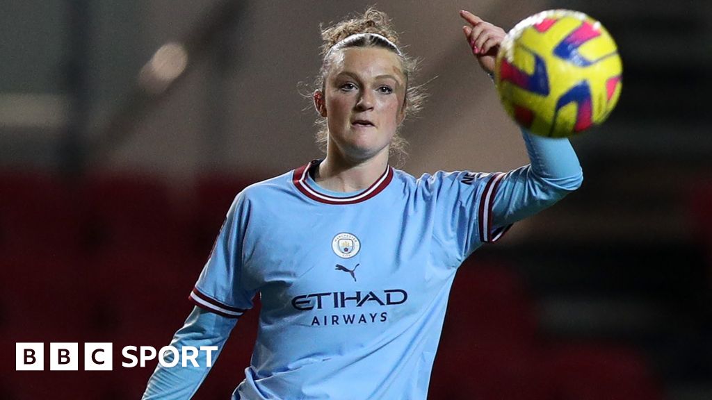 Ruby Mace: Manchester City midfielder joins WSL strugglers Leicester on ...