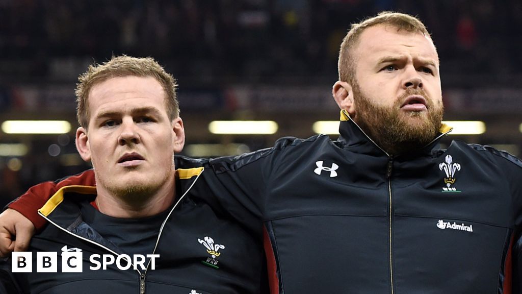 Five front row forwards sign new Cardiff Blues deals - BBC Sport