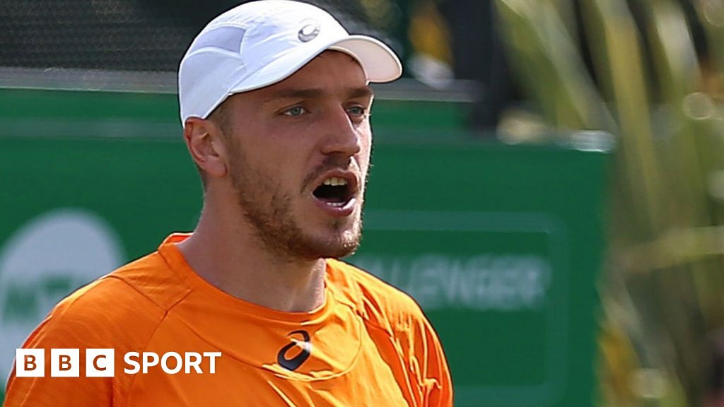 Alexander Ward beats fellow Briton Liam Broady in Nottingham - BBC Sport