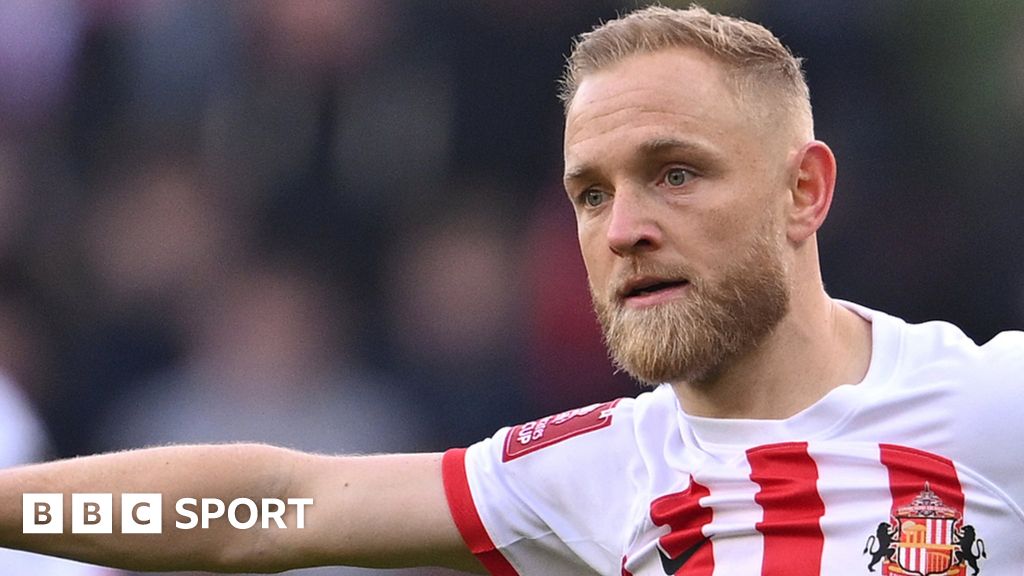 Alex Pritchard: Sunderland confirm midfielder unavailable as he seeks ...