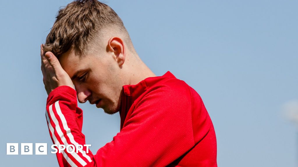 David Brooks: Football community rallies around midfielder after cancer ...