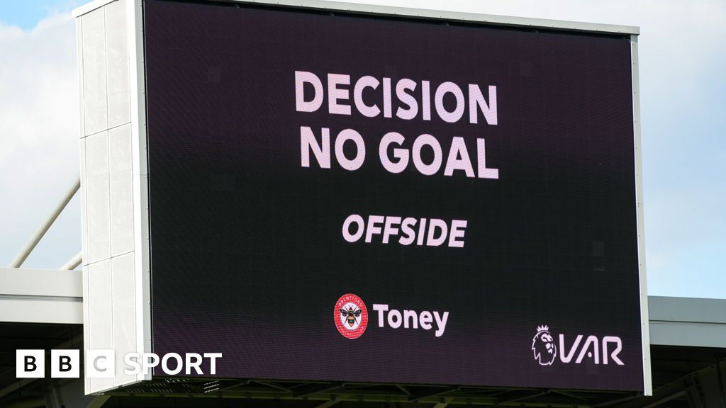 Is VAR working better than some pundits, fans and players think in the Premier League? - BBC Sport