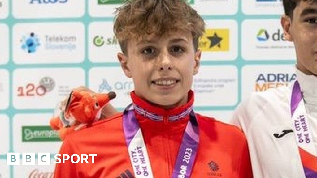 Filip Nowacki: Jersey swimmer wins European Youth Olympic silver medal - BBC Sport