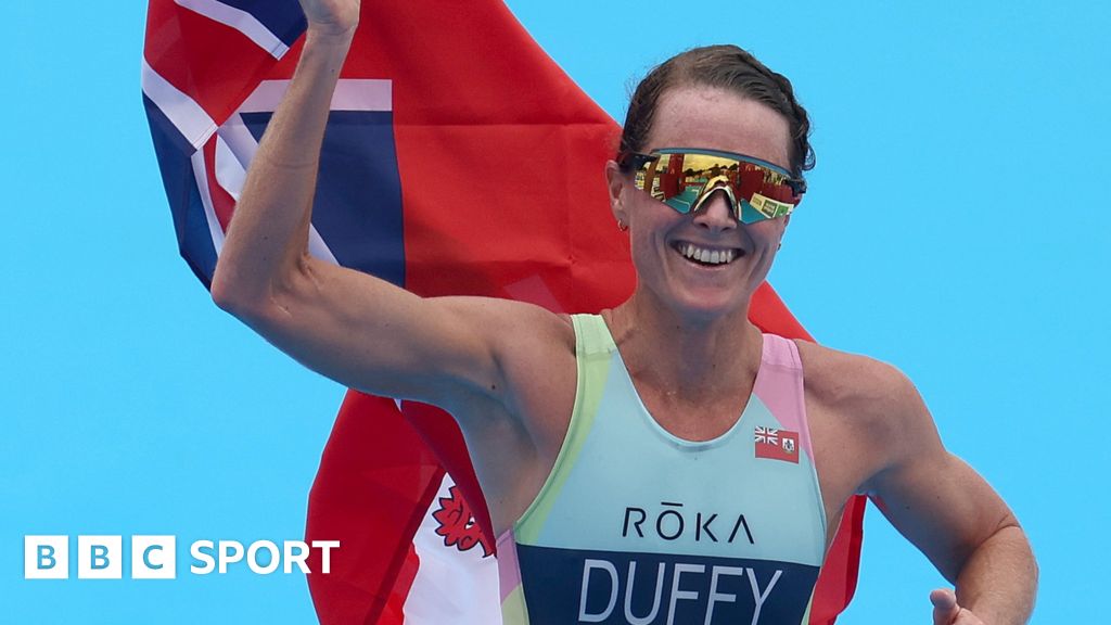 World Triathlon Championship Series: Flora Duffy beats Georgia Taylor ...