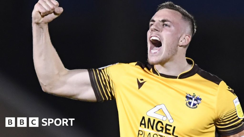 Colchester United 1-3 Sutton United - BBC Sport