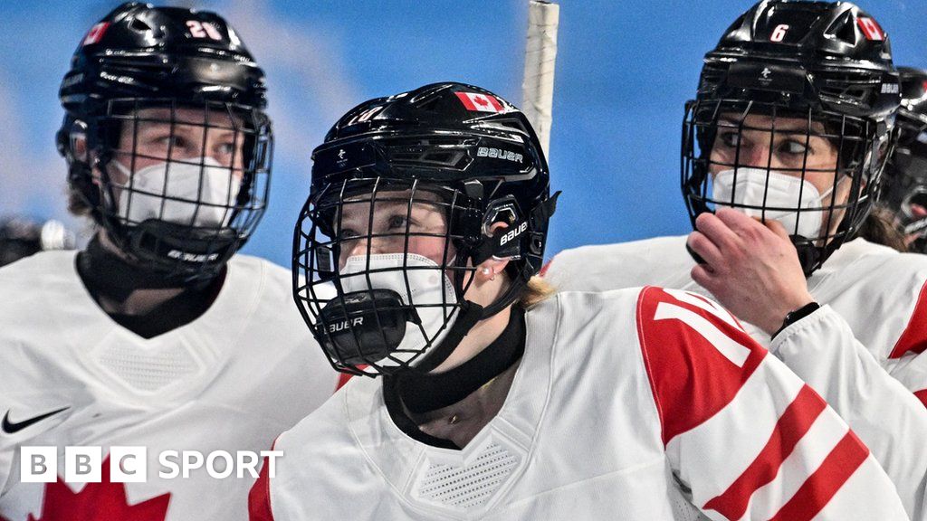 Winter Olympics: Canada and ROC wear masks for women's ice hockey match ...
