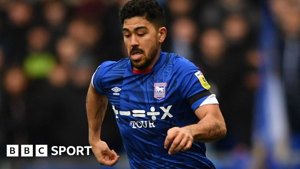 Massimo Luongo: Ipswich Town midfielder extends stay for next season ...