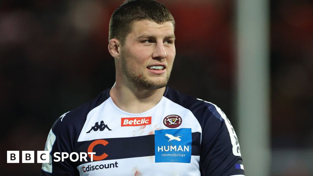 Tom Willis: Saracens sign former Wasps back row - BBC Sport