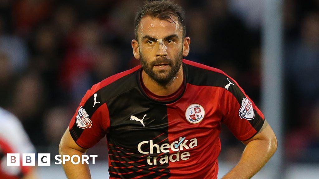 Simon Walton: Sutton United sign former Leeds United midfielder - BBC Sport