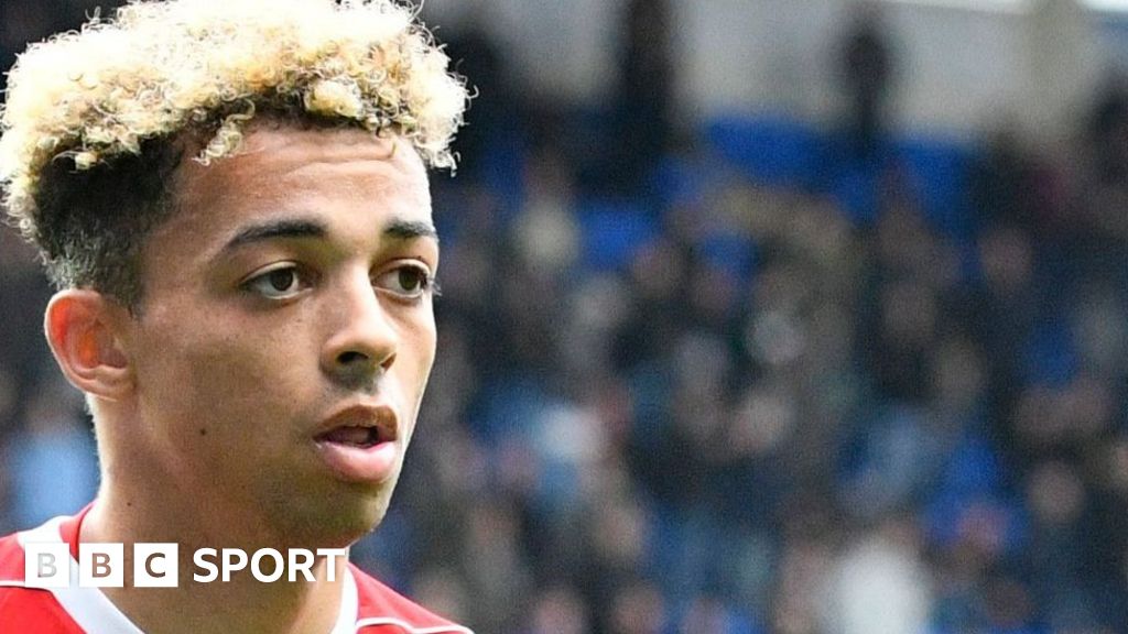 Stevenage: Ben Folami, Canice Carroll & Patrick Reading join League Two ...