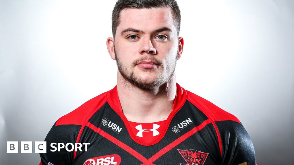 Salford Red Devils: Liam Hood and Luke Menzies released - BBC Sport