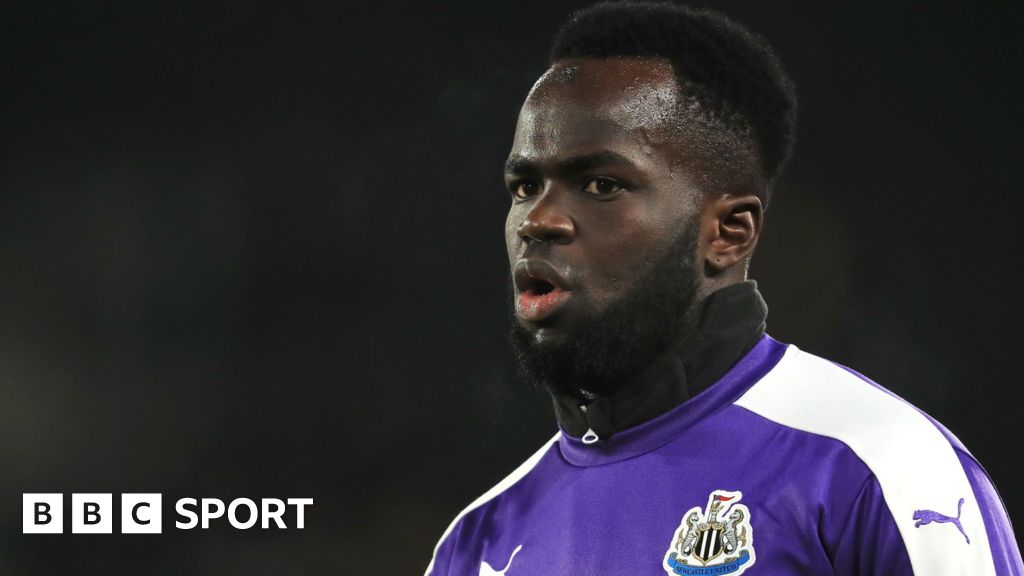 Cheick Tiote: Former Newcastle United midfielder dies after collapsing ...