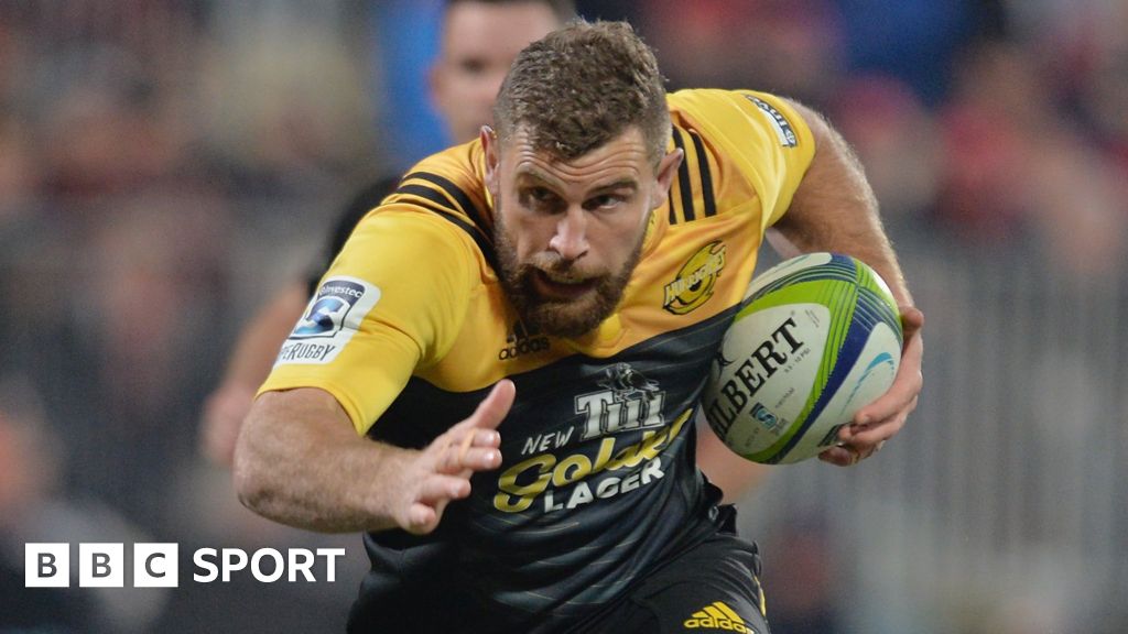 Callum Gibbins signs for Glasgow Warriors from Hurricanes - BBC Sport