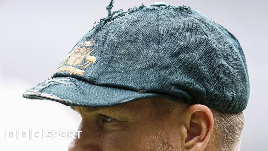Australia batter David Warner reunited with missing 'baggy green' cap ...