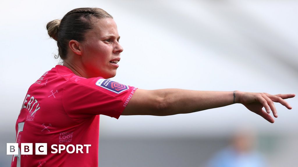 Gilly Flaherty: Liverpool sign former West Ham captain - BBC Sport