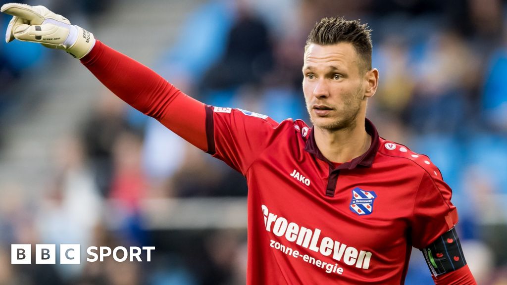 Erwin Mulder: Swansea sign Dutch goalkeeper - BBC Sport