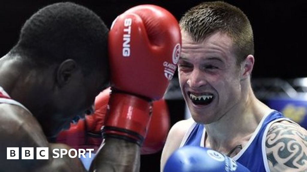 Welterweight Steven Donnelly qualifies for Rio 2016 Olympics - BBC Sport