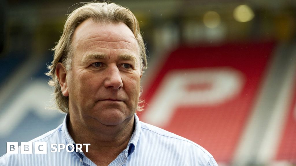 Alan Rough: Partick Thistle appoint former goalkeeper as director - BBC ...