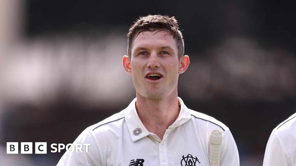 Cameron Bancroft: Somerset sign Australian batter for start of County Championship - BBC Sport