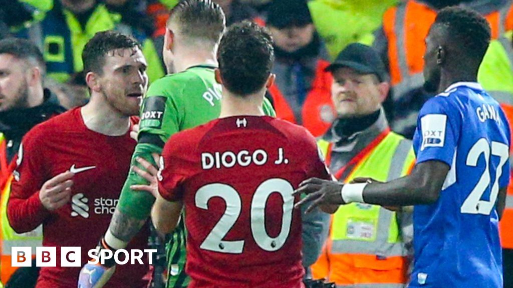 Liverpool and Everton fined for 'mass confrontation' during Merseyside derby - BBC Sport