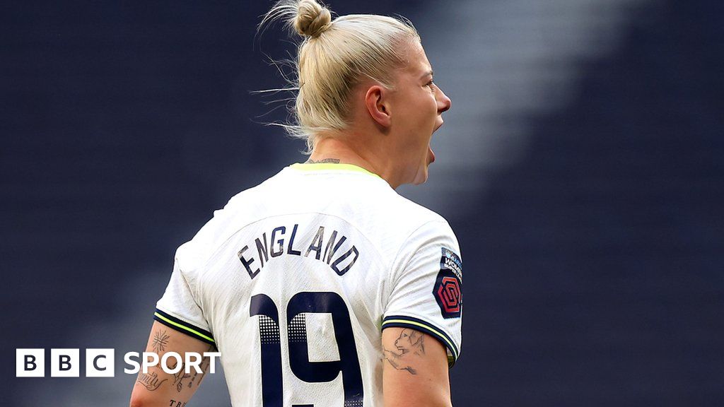 Tottenham 2-2 Brighton: Bethany England rescues point against fellow ...
