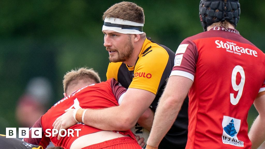 Josh Hartshorne: Cornwall player of the year agrees new deal - BBC Sport