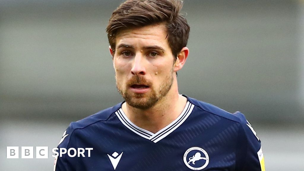 Ryan Leonard: Millwall midfielder signs new 'long term' contract - BBC ...