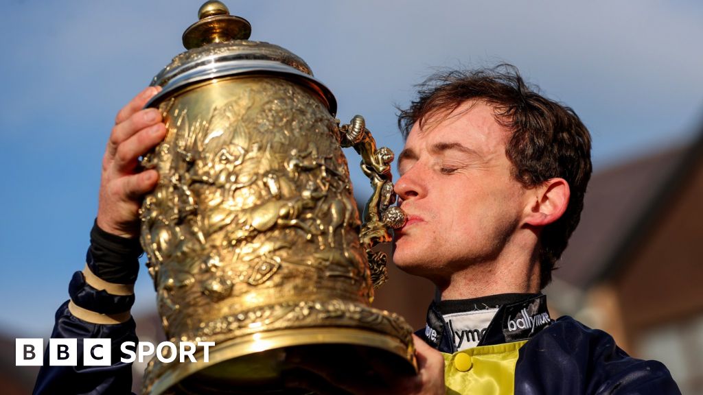 Punchestown Gold Cup: Fastorslow beats favourite Galopin Des Champs to ...