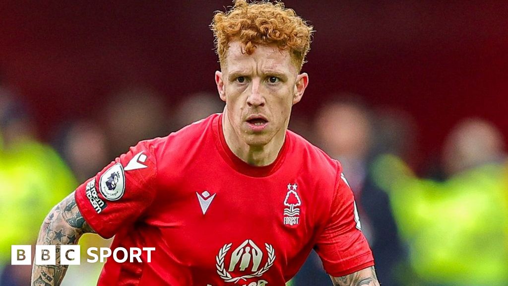 Jack Colback: Queens Park Rangers sign former Nottingham Forest ...