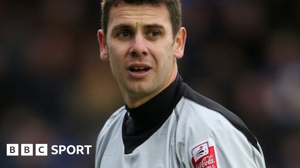 Glyn Garner: Former Wales goalkeeper joins Merthyr Town - BBC Sport
