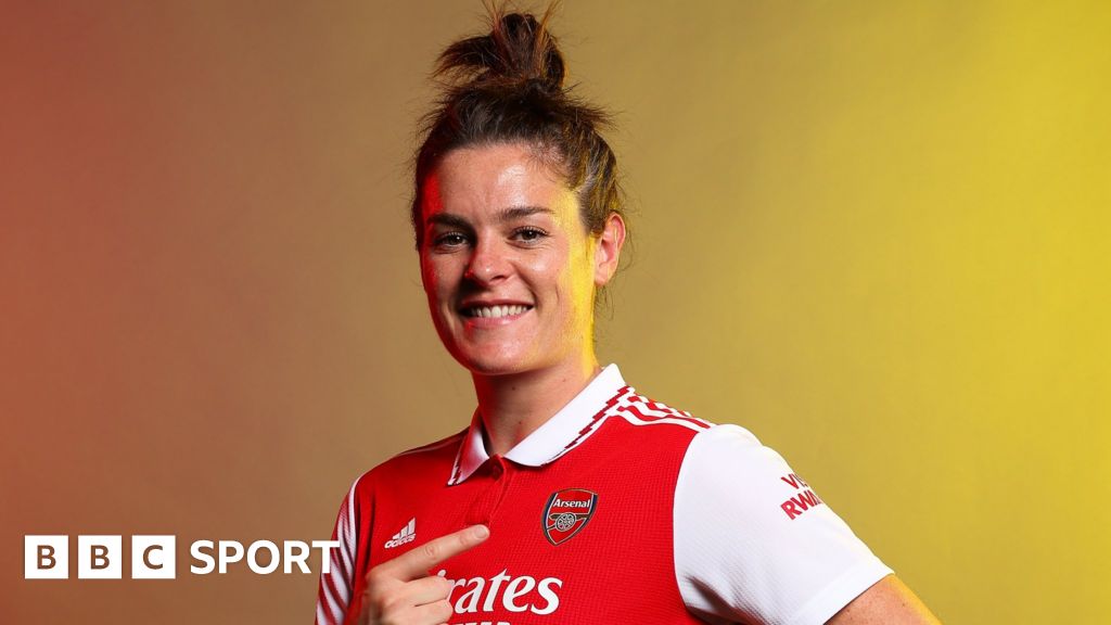 Jen Beattie: Arsenal defender signs new contract after overcoming ...