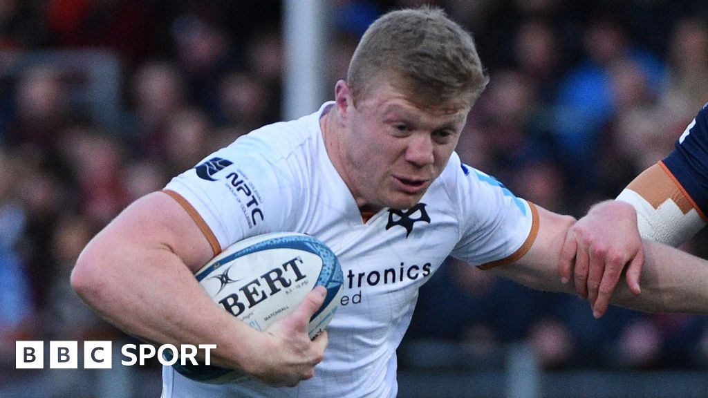 Keiran Williams: Centre signs Ospreys contract extension - BBC Sport