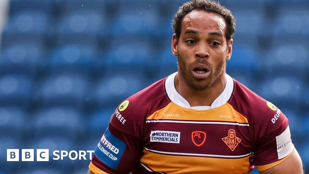 Leroy Cudjoe & Sam Hewitt: Huddersfield Giants pair sign new deals ...