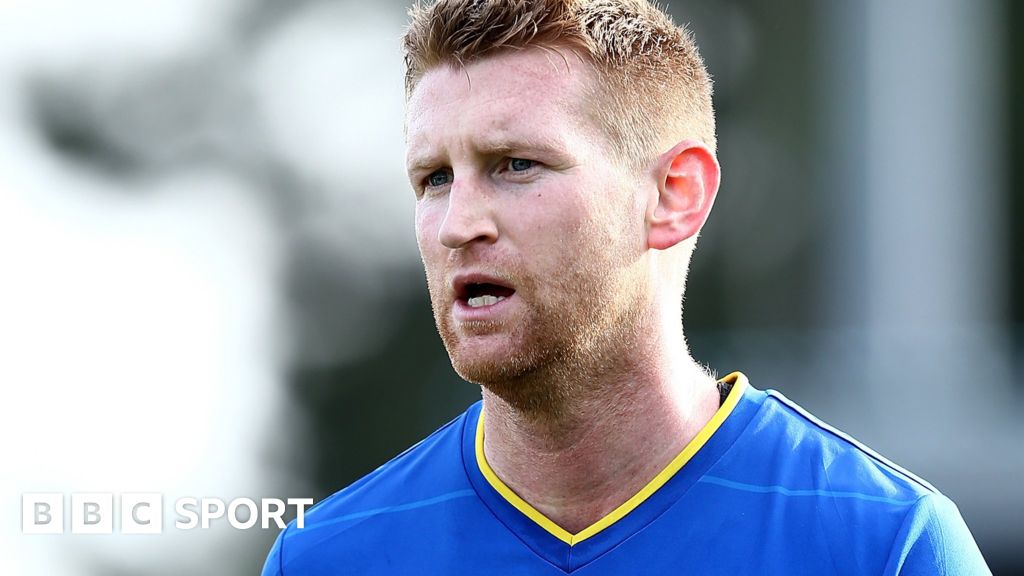 Chris Robertson: Swindon Town sign former AFC Wimbledon defender - BBC ...